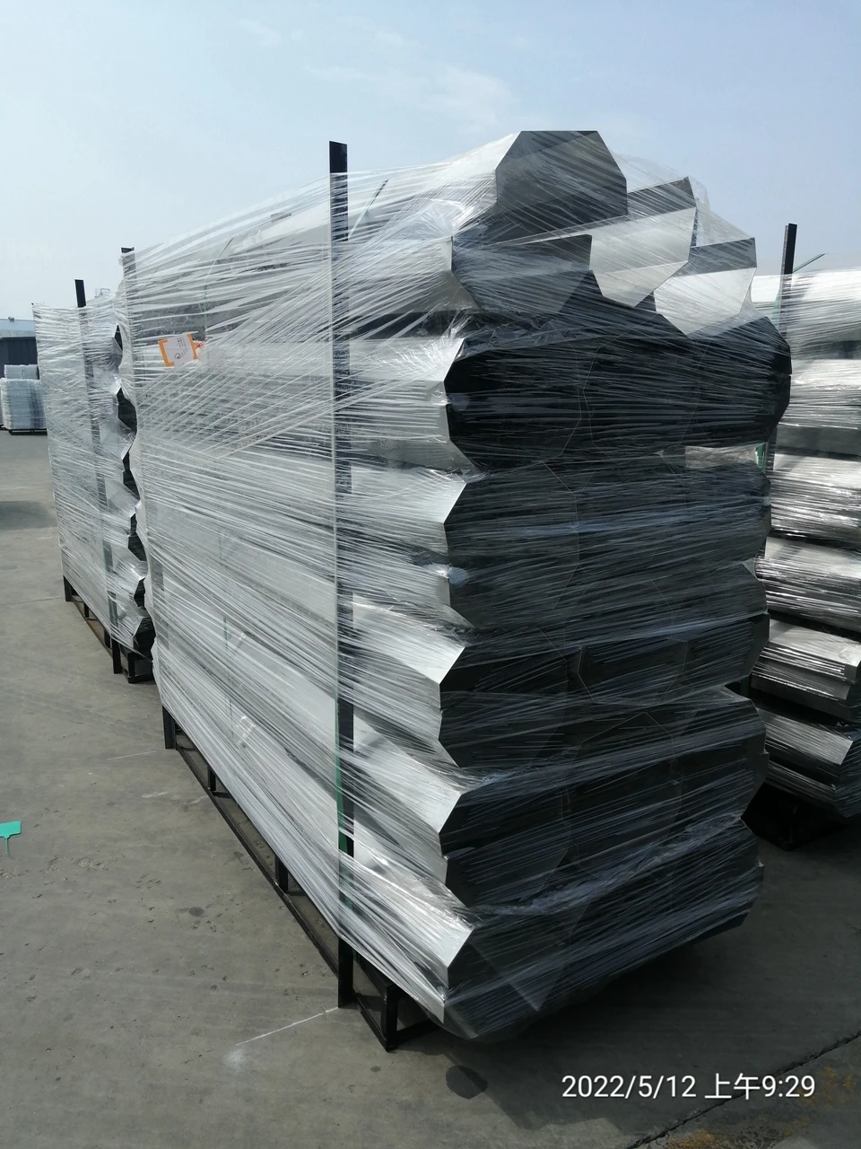 Wholesale High Quality Swine Farm Equipment Galvanized Pig Cage ...