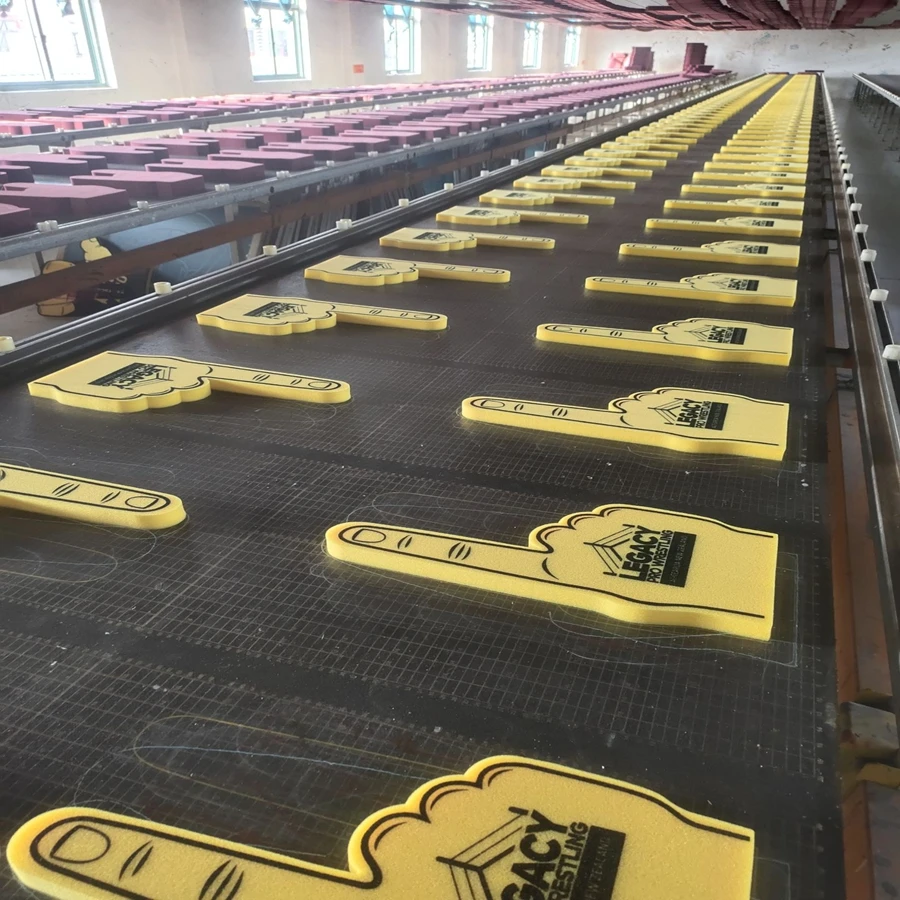 2023 Custom Professional Big EVA/Sponge Cheering Foam Finger| Alibaba.com
