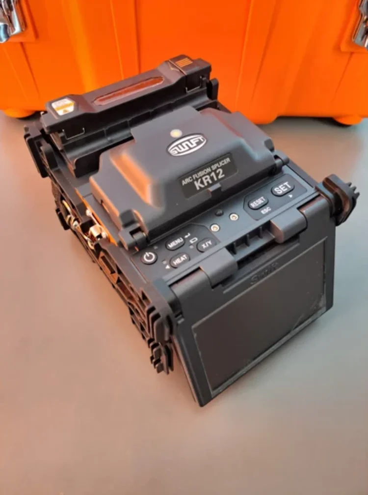 Korea Ribbon Welding Machine ILSINTECH Swift KR12 SM MM Ribbon Fiber ...