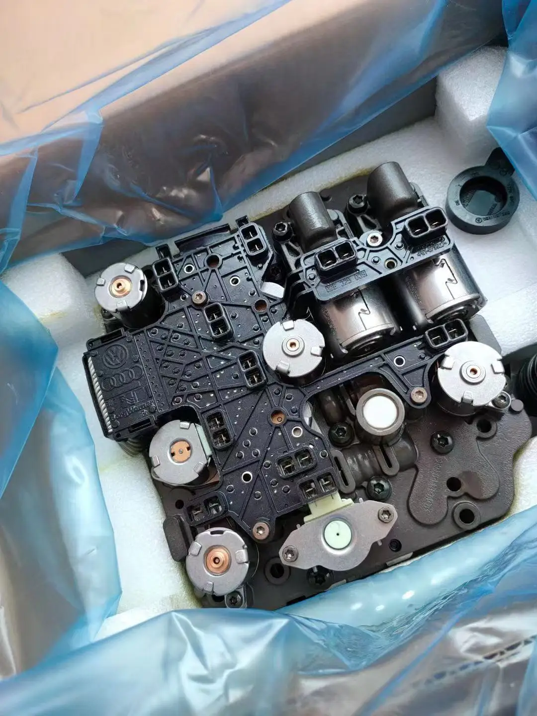 02e Dq250 Dsg Automatic Transmission Mechatronic Valve Body And Tcu ...