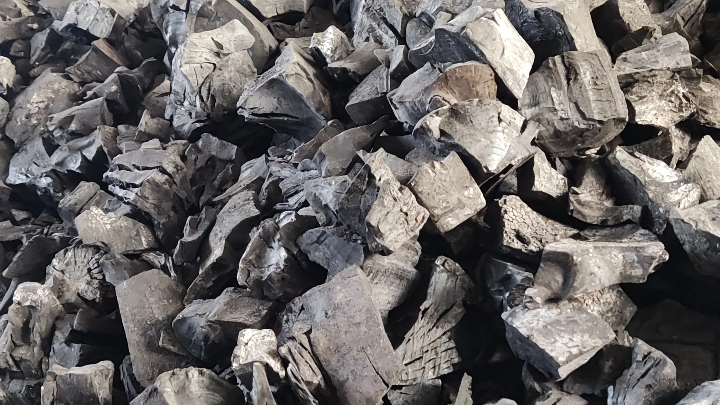 Arabian Shisha Flammable Carbon Quick-burning Carbon Fruit Wood Carbon ...