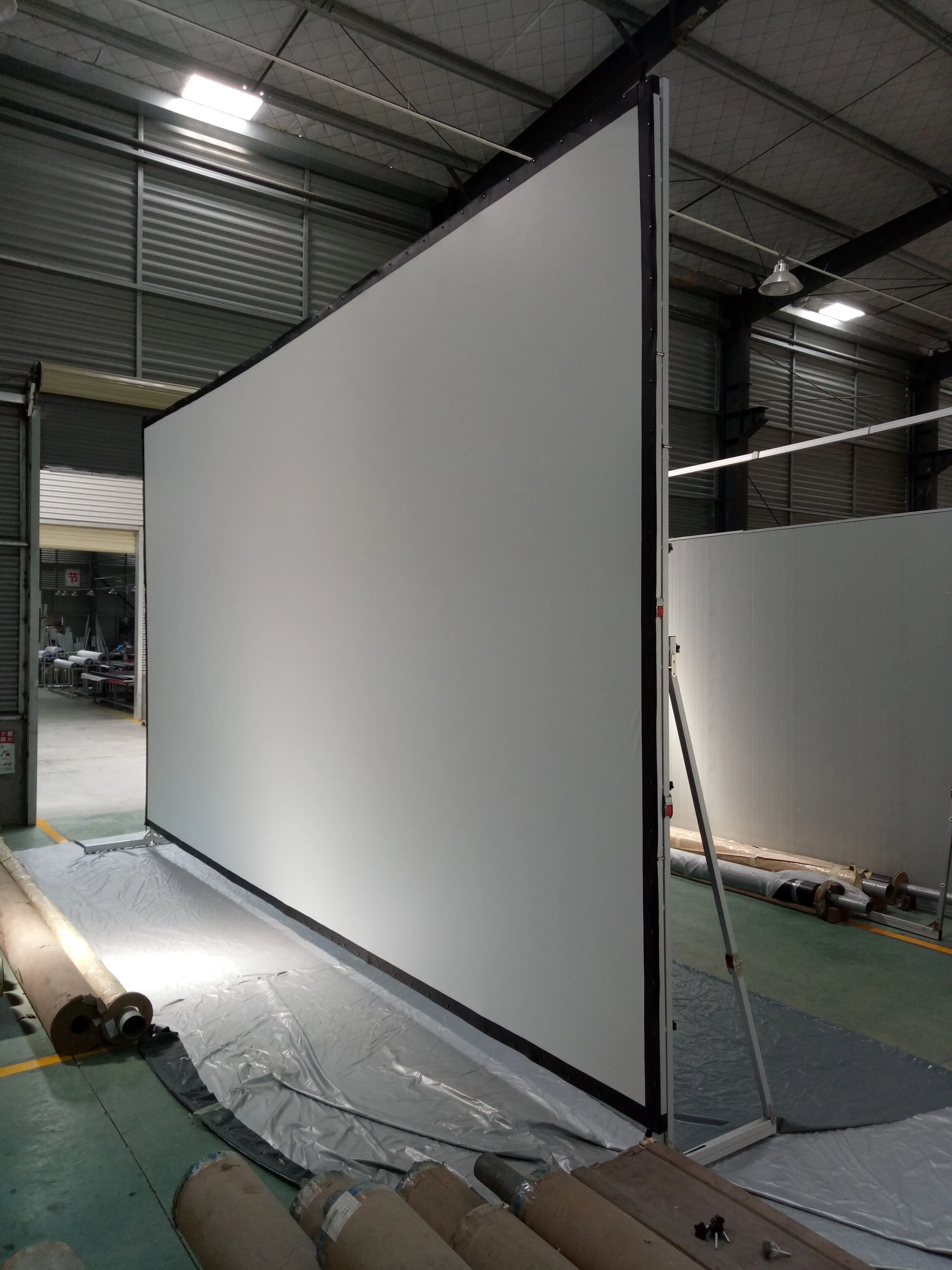 XINJIEKE Fast Fold Projection Screens - Portable & Versatile