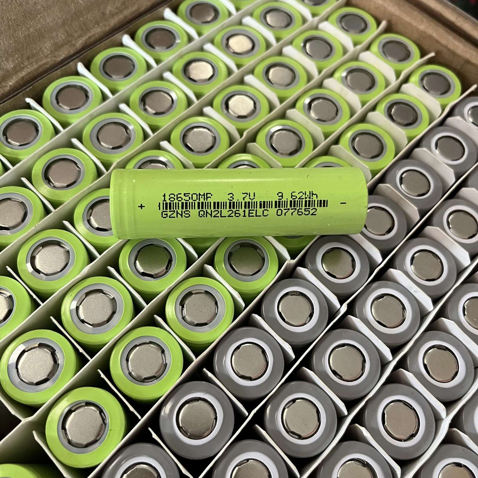 Li Ion Batteries Cells Energy Storage Batterie 3.7V 2600mah Lithium Ion Battery Cell 18650 ...