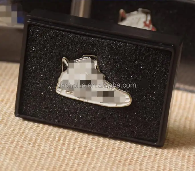 Wholesale Metal Mini Sneaker Badge Pin,Shoe Pin - Buy Mini Sneaker Pin ...