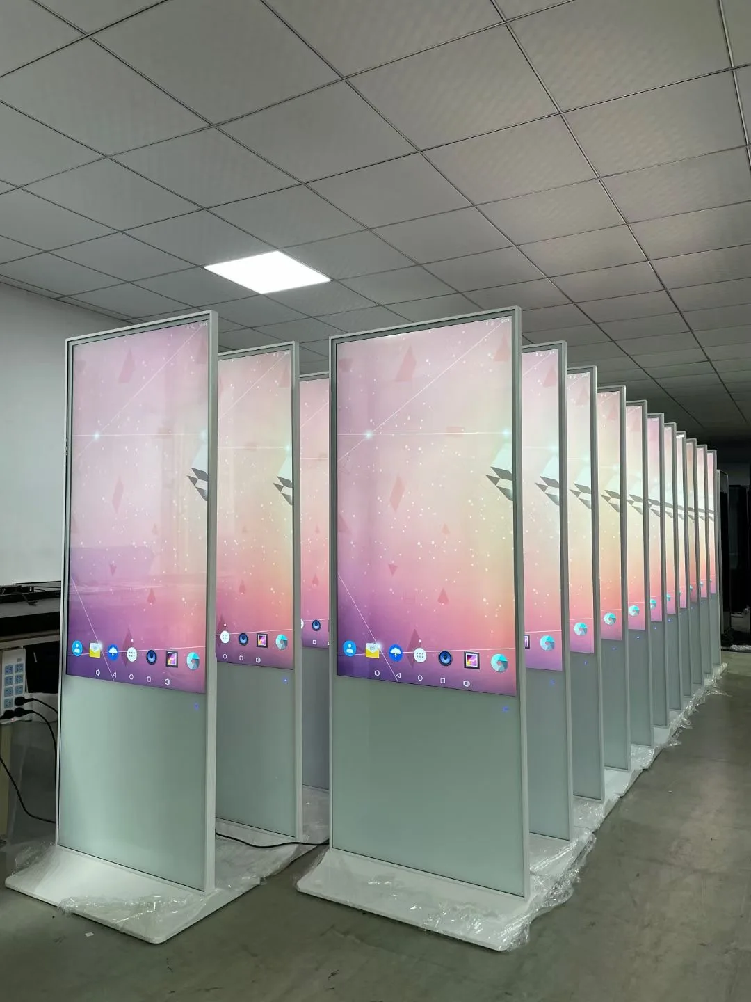 AD Signalisation - 49 55 65 LED LCD Poster Advertising Machine