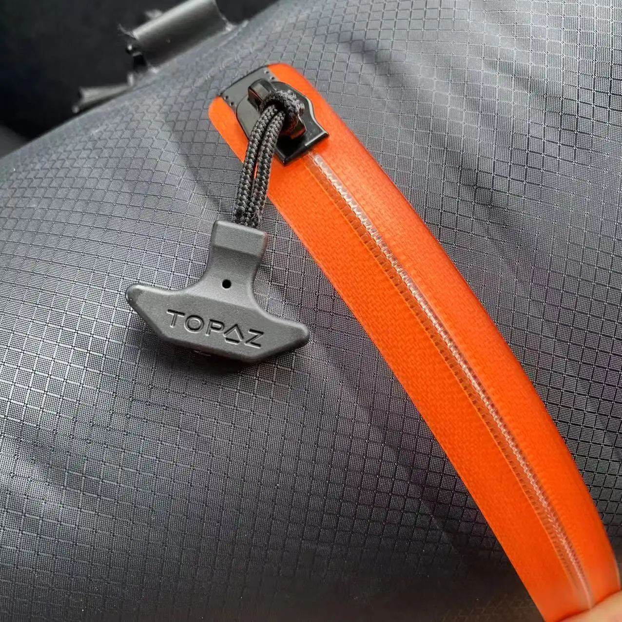 TOPAZ High Quality Vacuum Travel Bag - Airtight & Waterproof