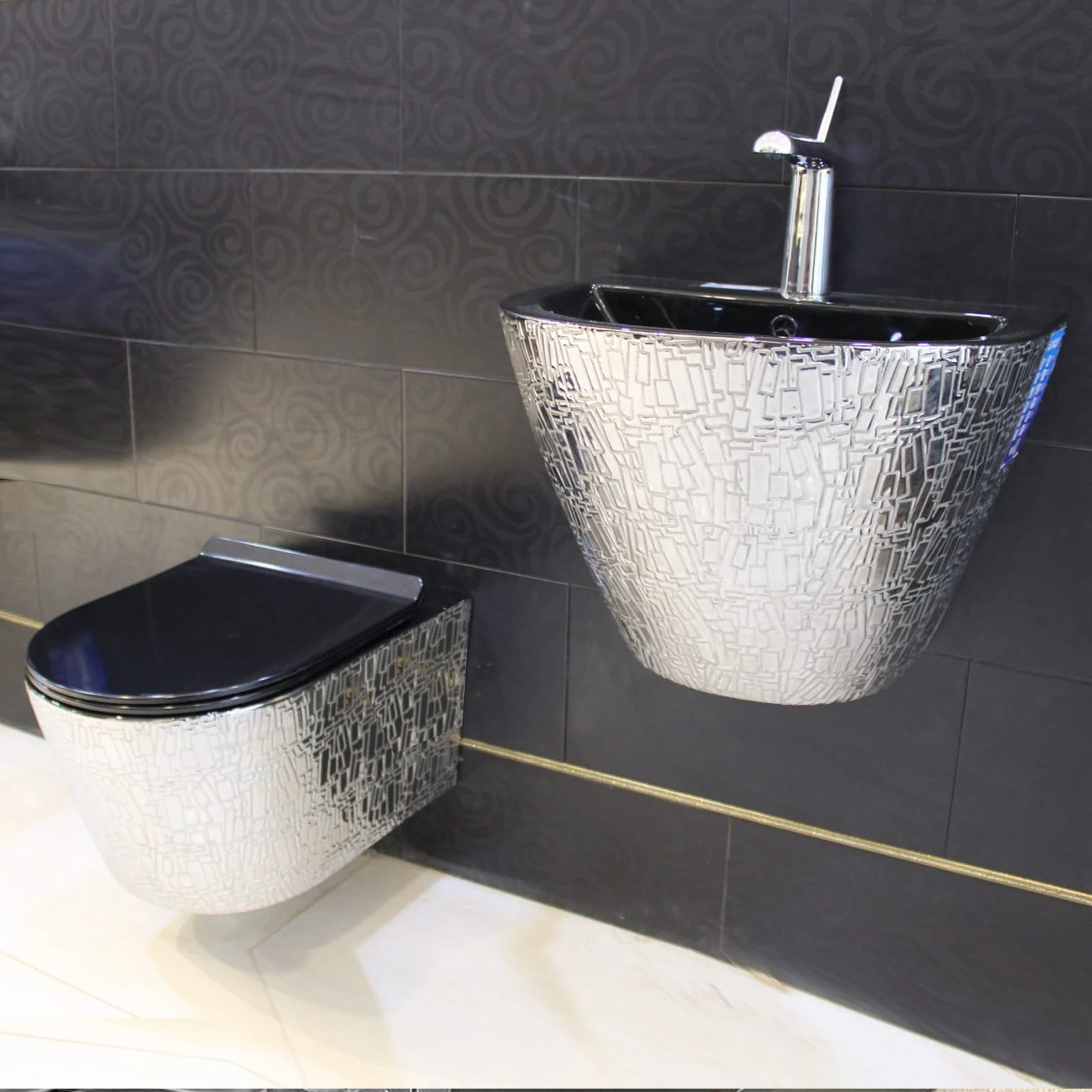 Luxury Toilet Sink Combo Gold Palace Sanitary Smart Bidet Matt Color ...