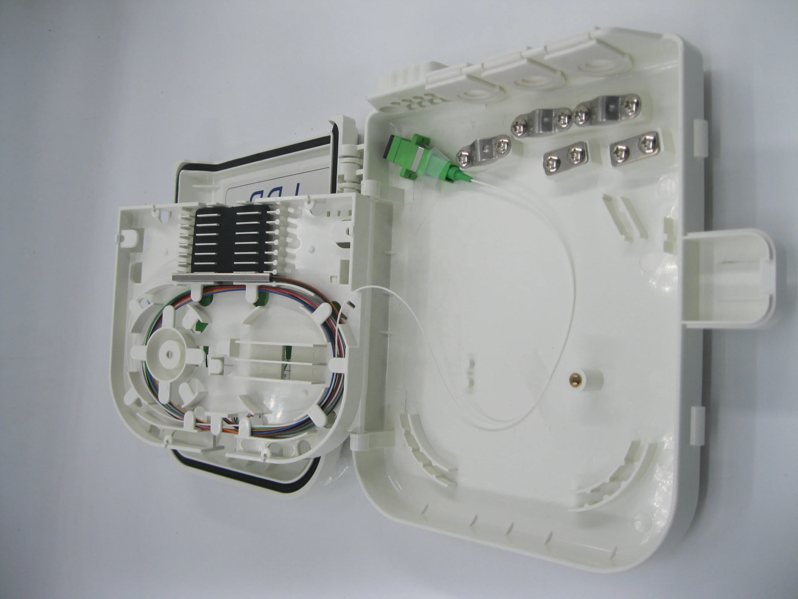 1x8 FTTH Terminal Box - Durable & Efficient Fiber Optic Solution