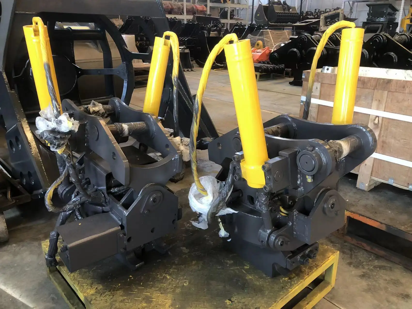 MONDE Tilt Rotator - Versatile Quick Hitch for Excavators