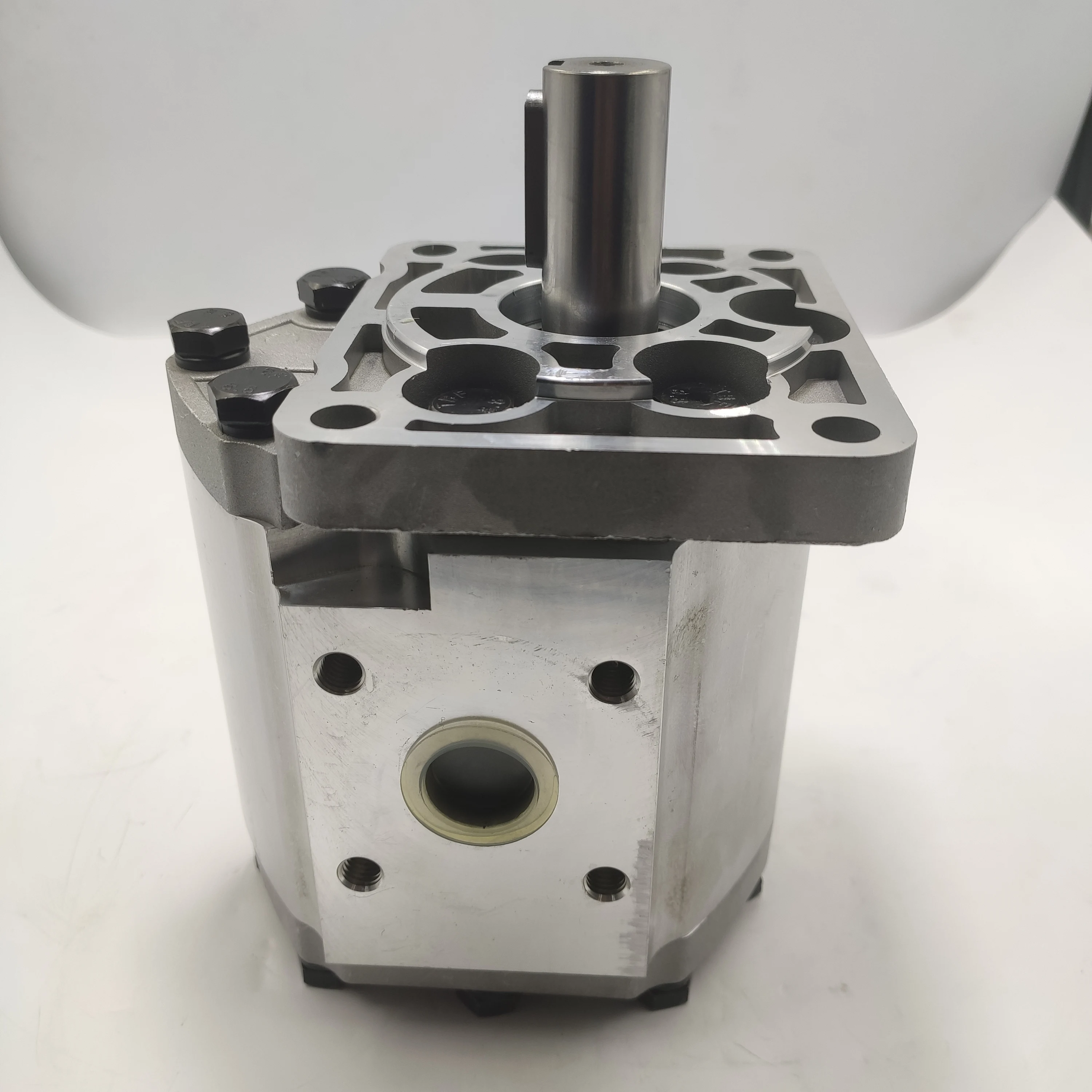 CBT-E306 Hydraulic Gear Pump - Durable & Efficient Performance