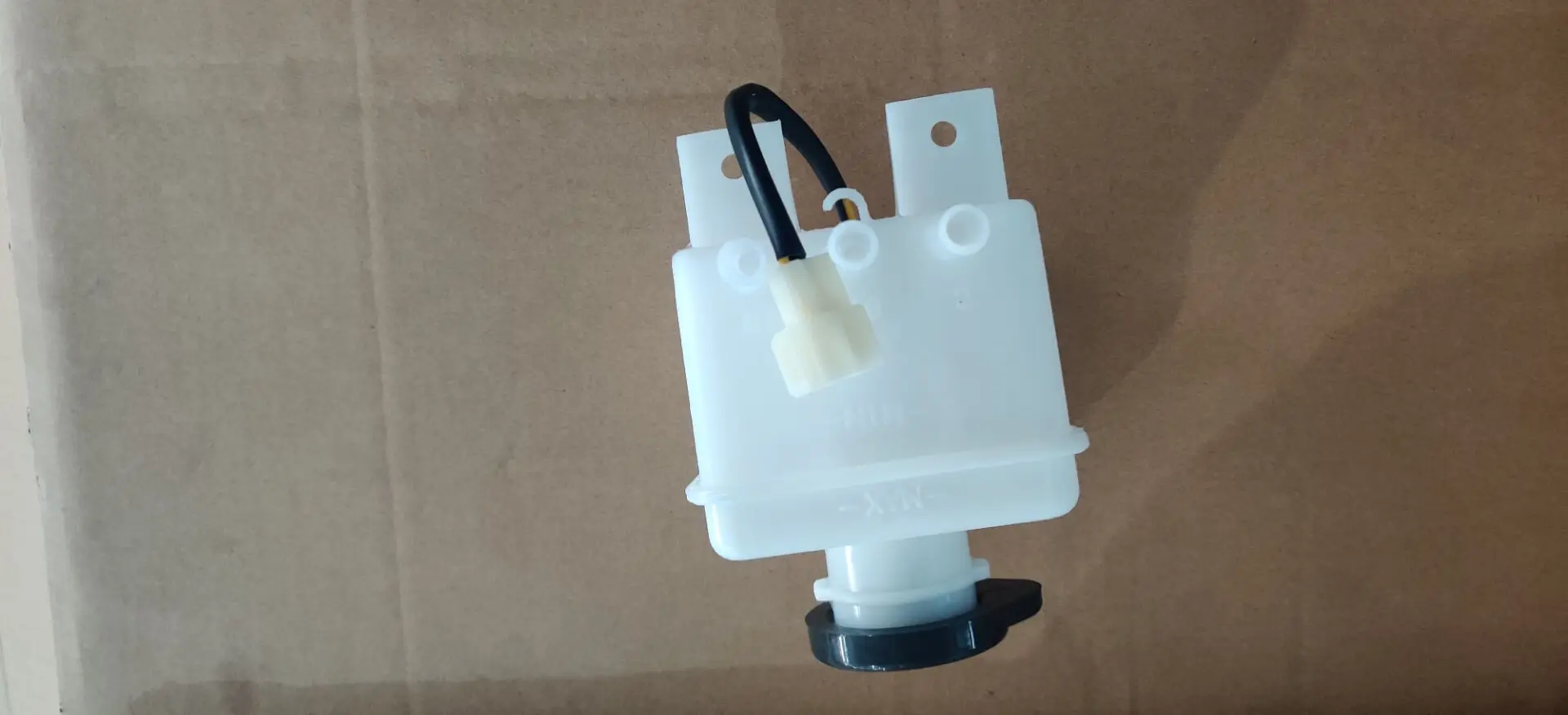 Mighty 58510-45000 Brake Fluid Reservoir for HD Mighty HD250/350 Trucks ...