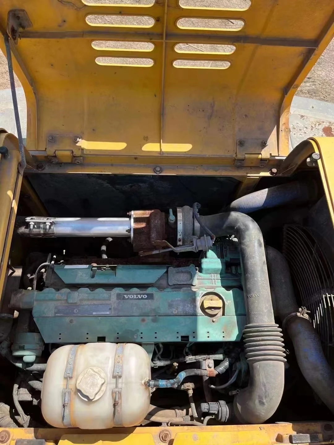 Original Volvo High Quality 100% Used Volvo Ec210b Excavator In Stock ...