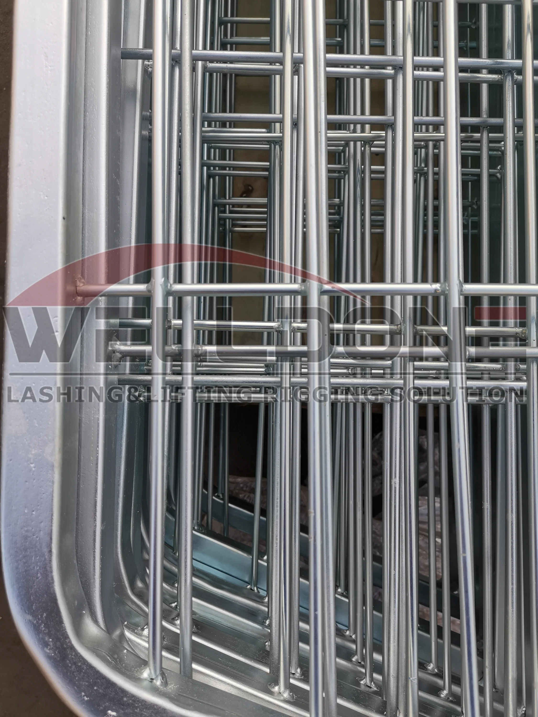 Welded Steel Rear Window Mesh Protector for Pickup Trucks