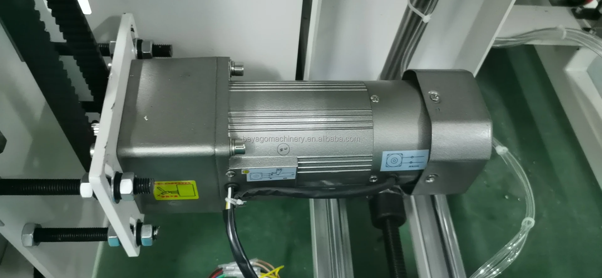 Efficient T-Shirt Folding Machine - All Electric & Speedy