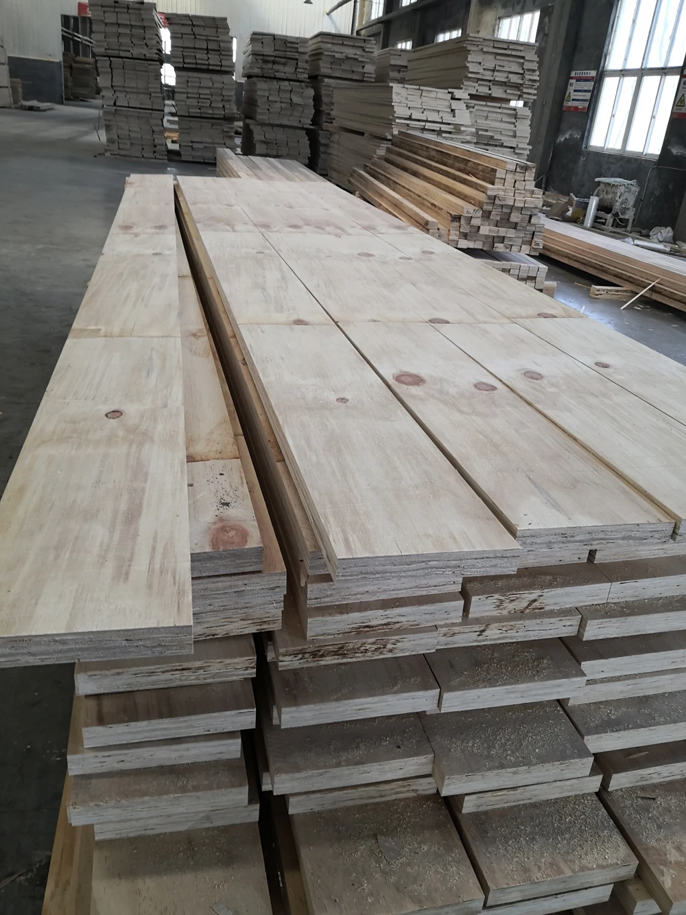 OSHA Standard LVL Scaffold Board - Durable & Safe Planks