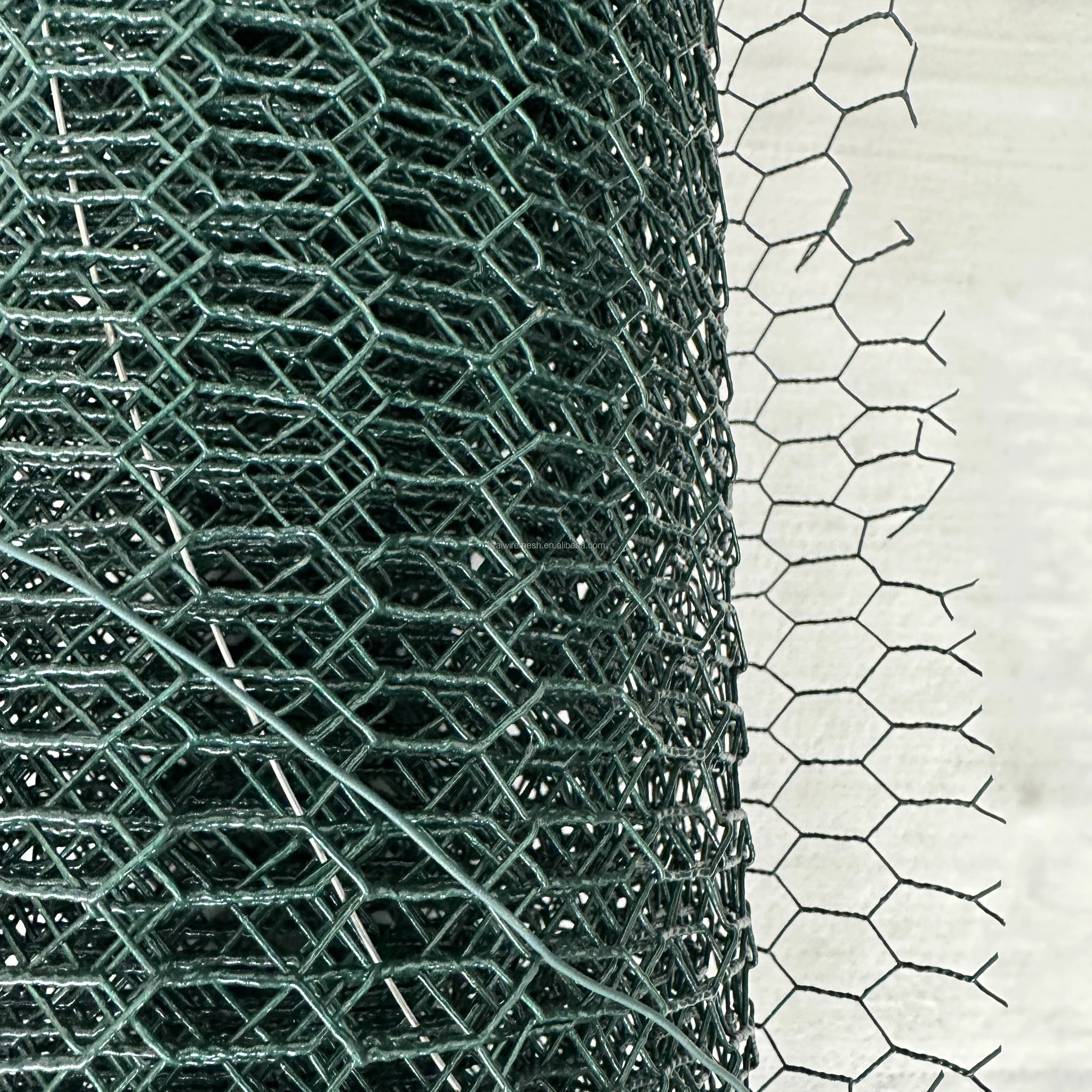 Weaving Hexagonal Wire Mesh Hexagonal Livestock Wire Netting with ...