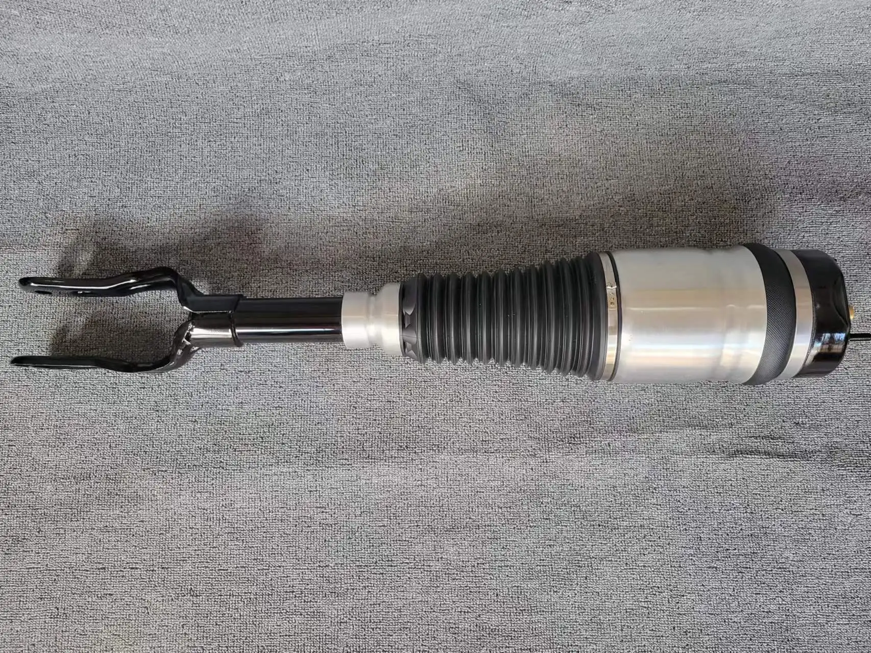 Factory Direct Front Air Suspension Pillar Shock Absorber For Jeep ...