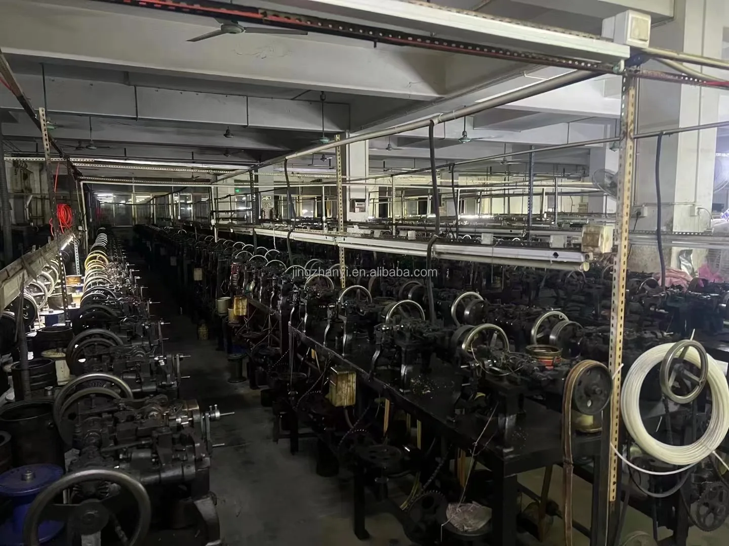 Wholesale 24K Real Gold Chains from China's 5G Manufacturing Process ...