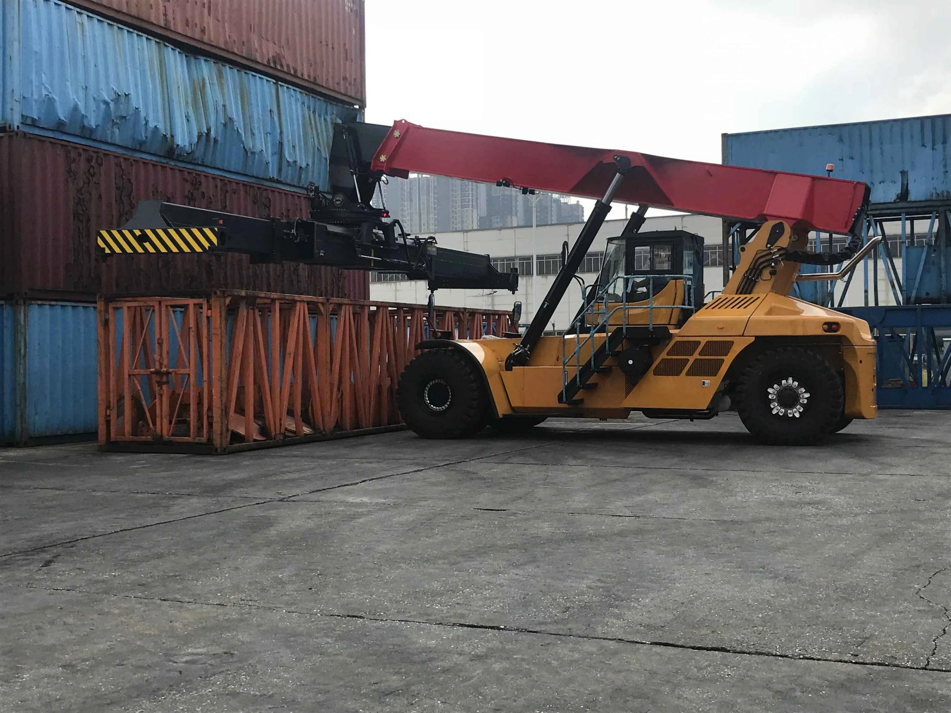 Chinese Famous Brand 2024 Year Reach Stacker Srsc45h1 With A Good Price ...