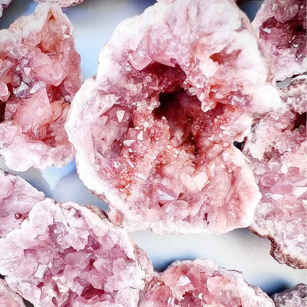Wholesale Natural Healing Crystal Geode Argentine pink Geode Ore ...