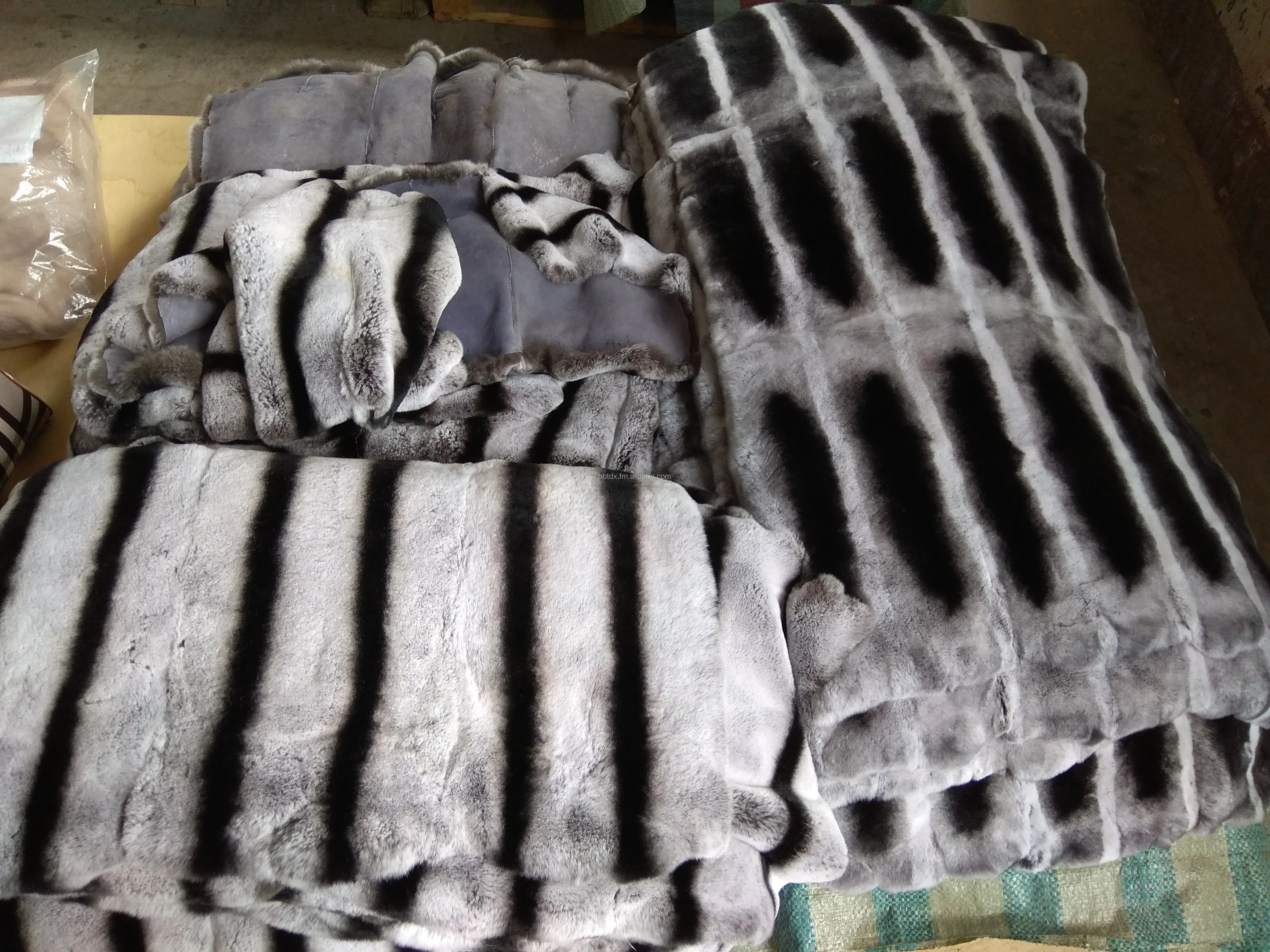 Rex Rabbit Fur Skins,Rex Rabbit Fur Plates,Rex Rabbit Fur Collars,Rex ...