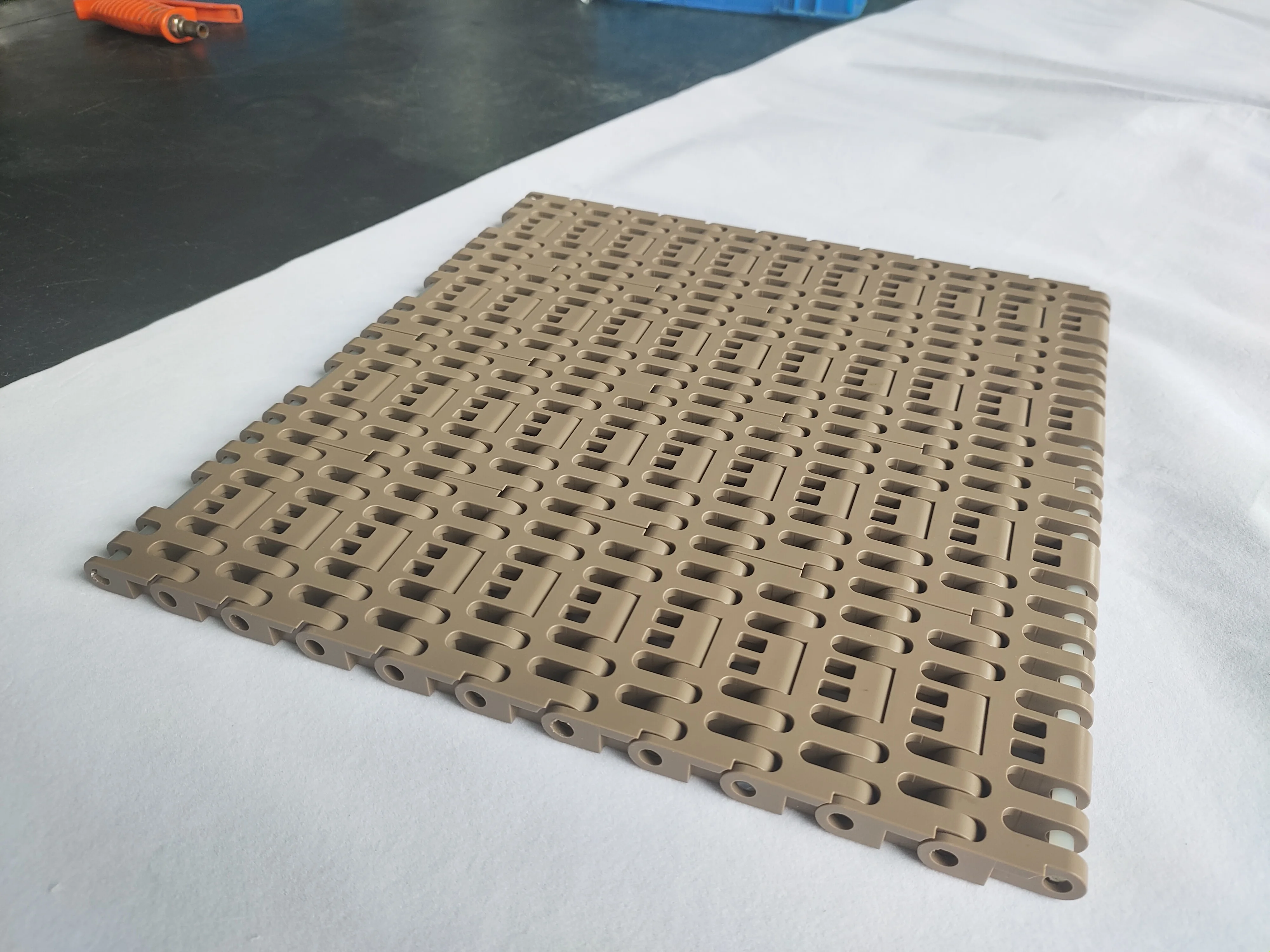 7706 Plastic Flush Grid Modular Belt for Packaging Machines| Alibaba.com