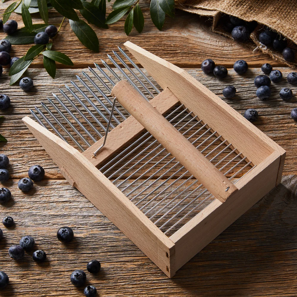 Comb Berry Harvester Wooden Blueberry Rake Scoop Berry Picker and Rake ...