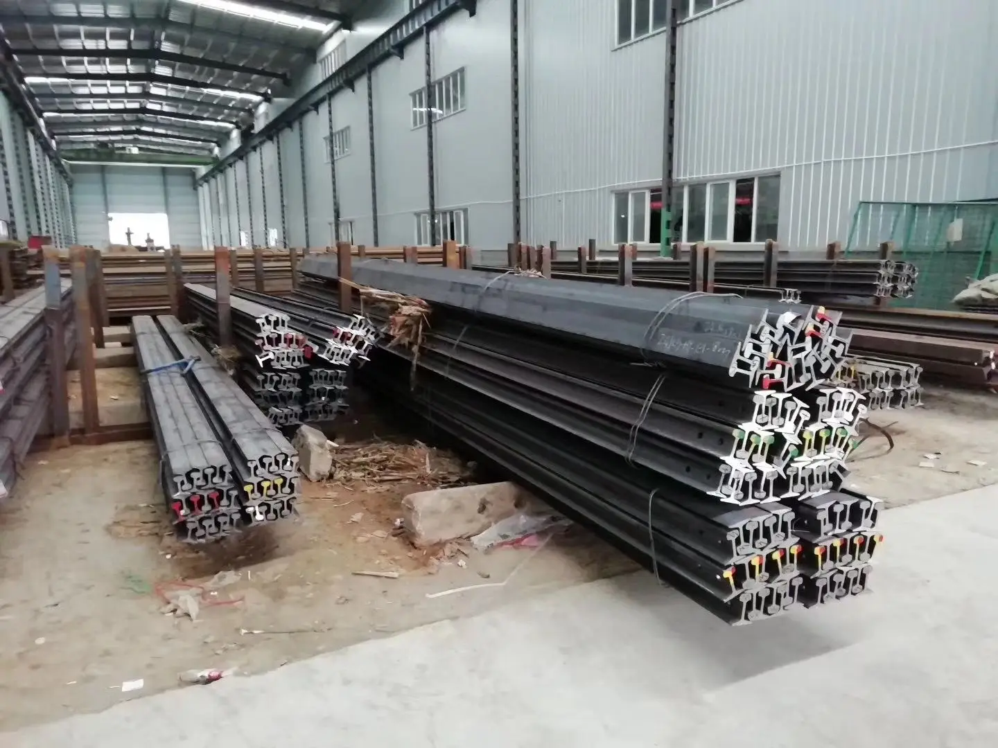 ASTM A1 Standard 55Q Grade ASCE60 Steel Rails, 30.10kg/m, Ideal for ...