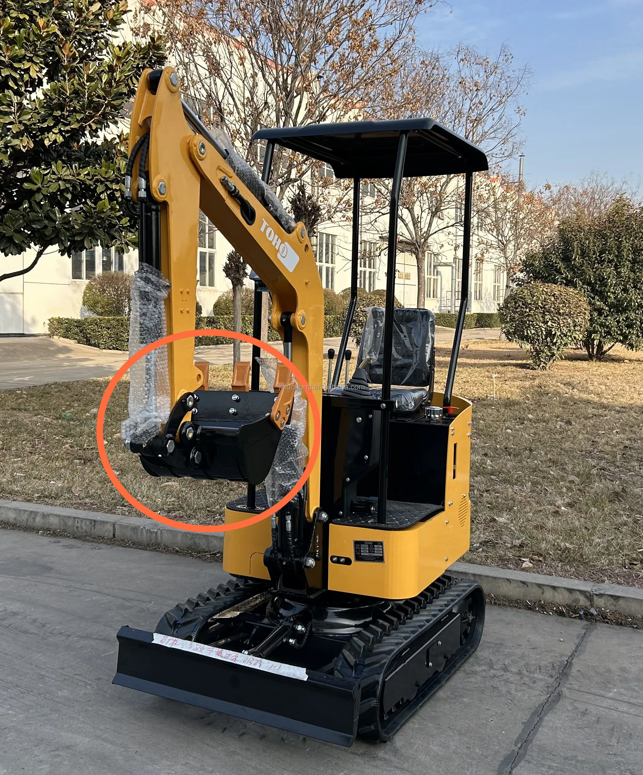 TOHO 1200KG Mini Crawler Excavator Bucket - 1.2 Ton