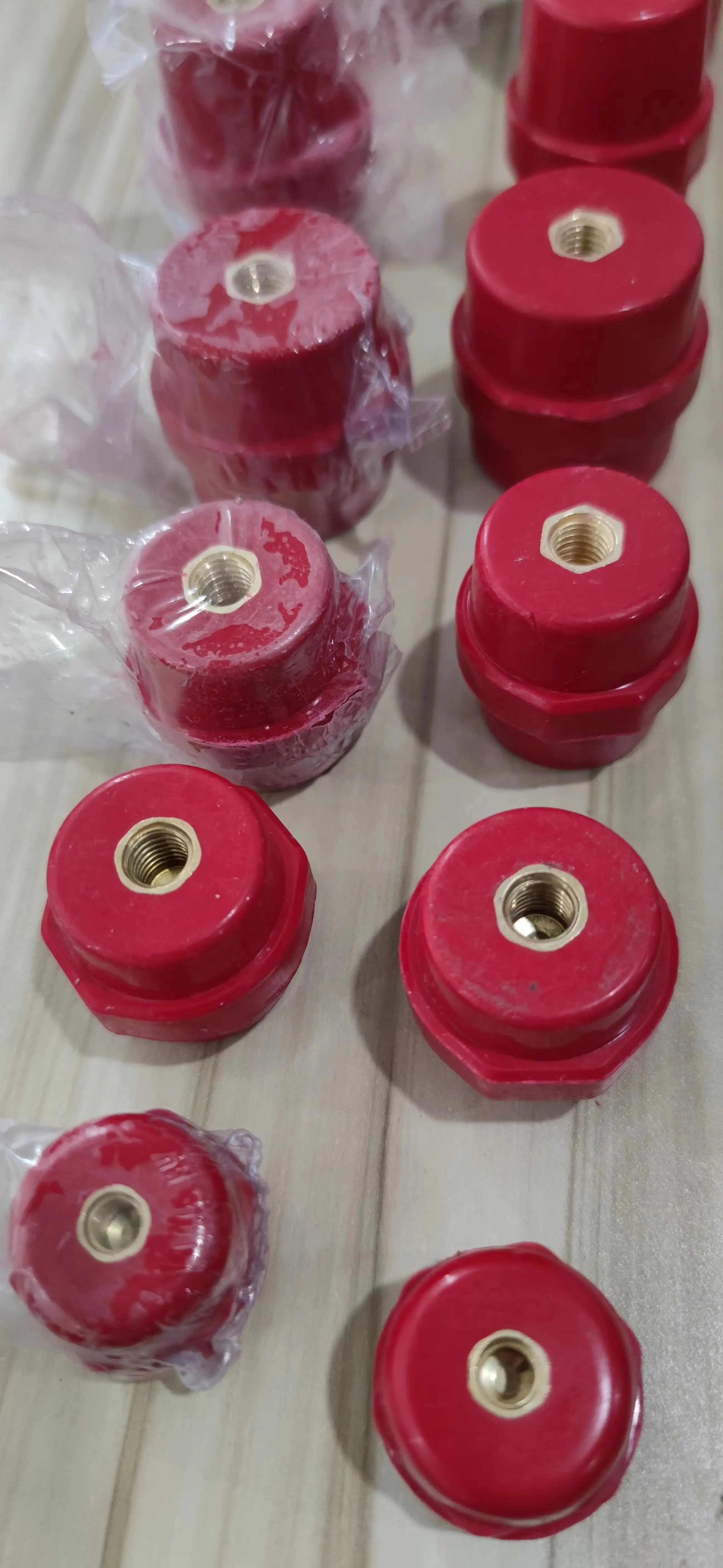 Electrical Porcelain Busbar Standoff Insulator DMC/SMC