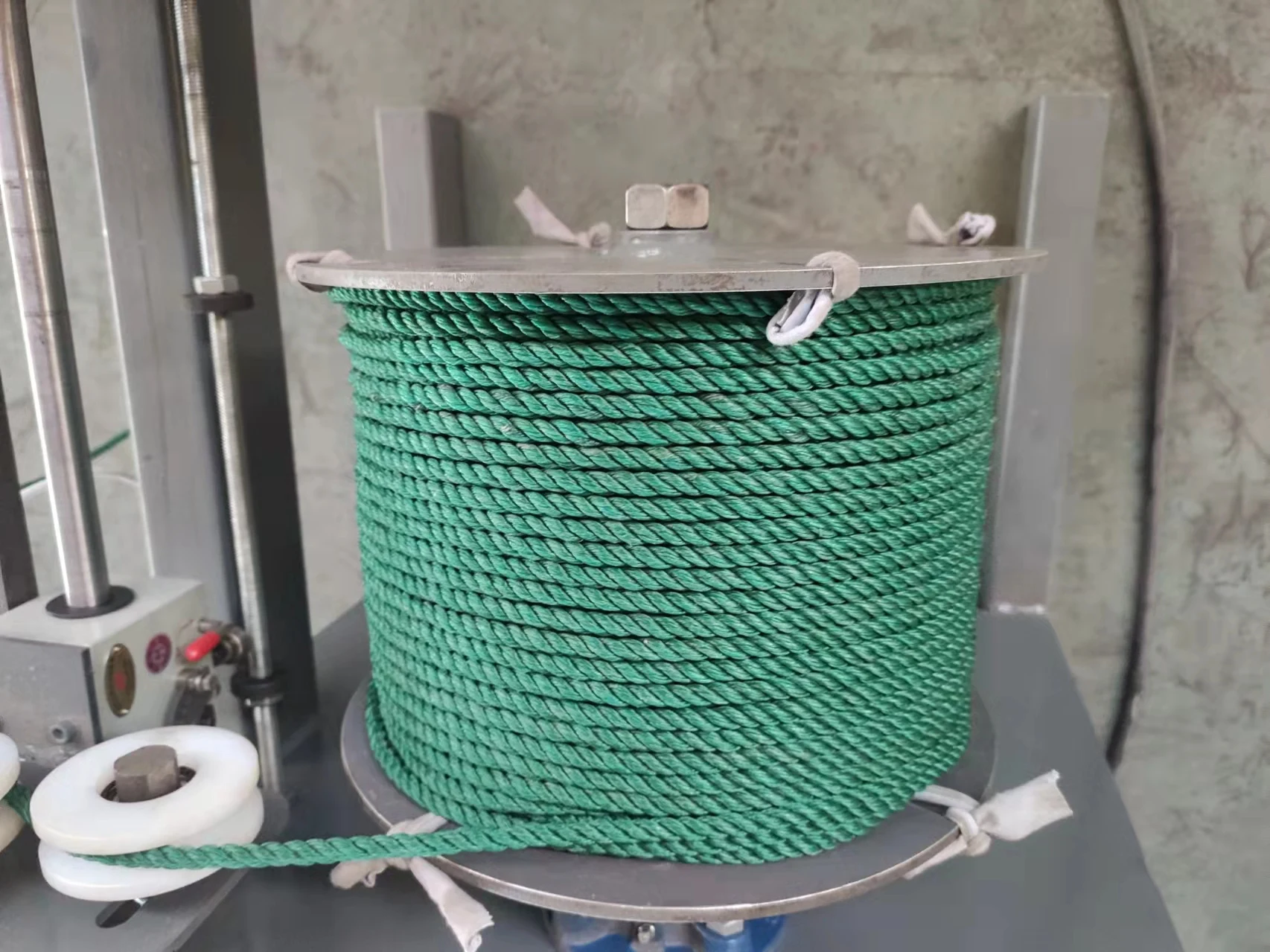 Plastic pp Jute Twisted Rope Coiling Machine/ Rope Coiler Rewinder ...