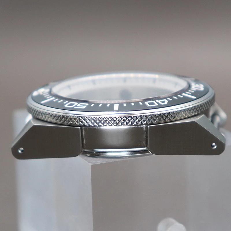 Modified Seiko Custom Watch Cases - Samurai Diving Sapphire