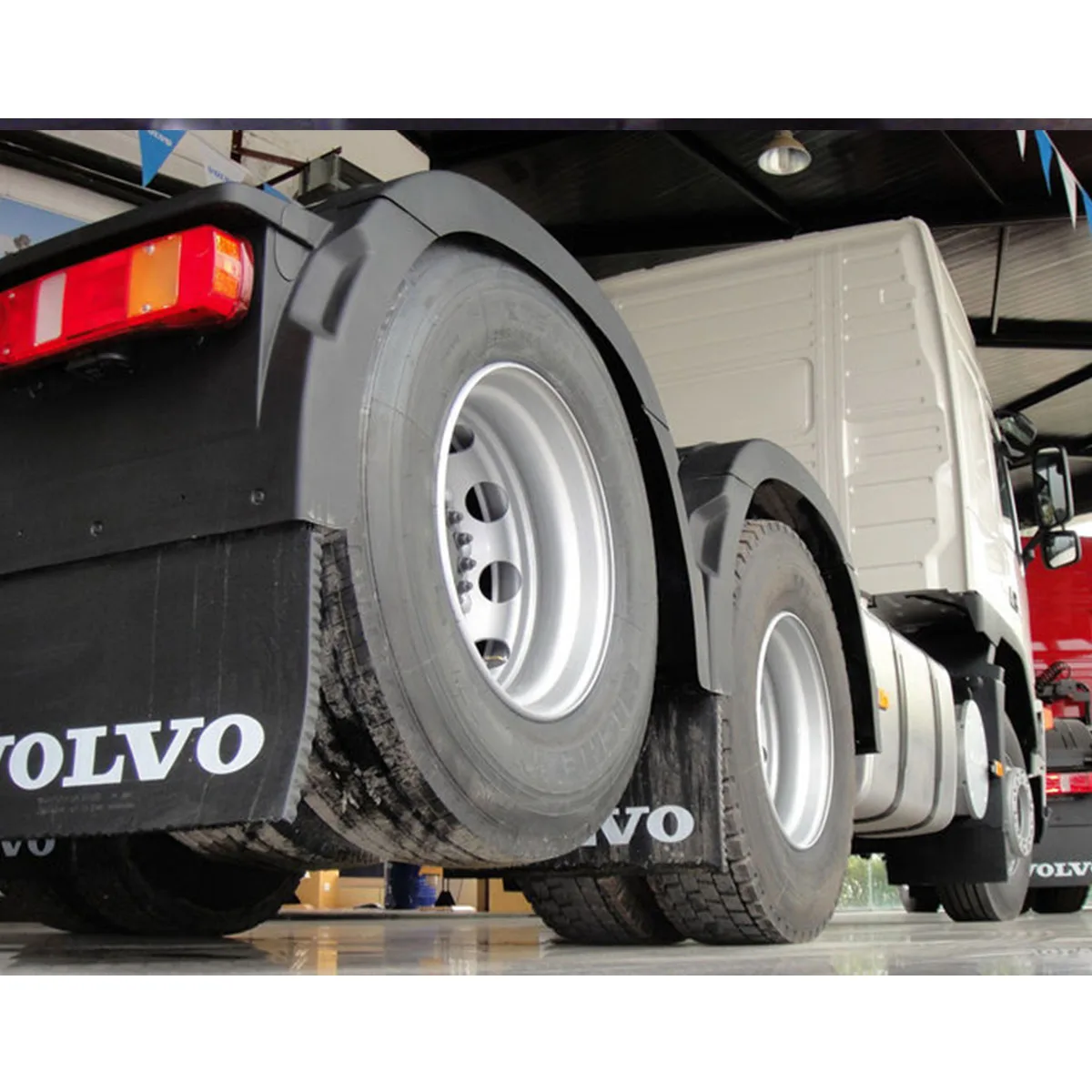 Used Volvo Fm Tractor Truck Head Used Truck Head Volvo Fm 400 Tractor ...