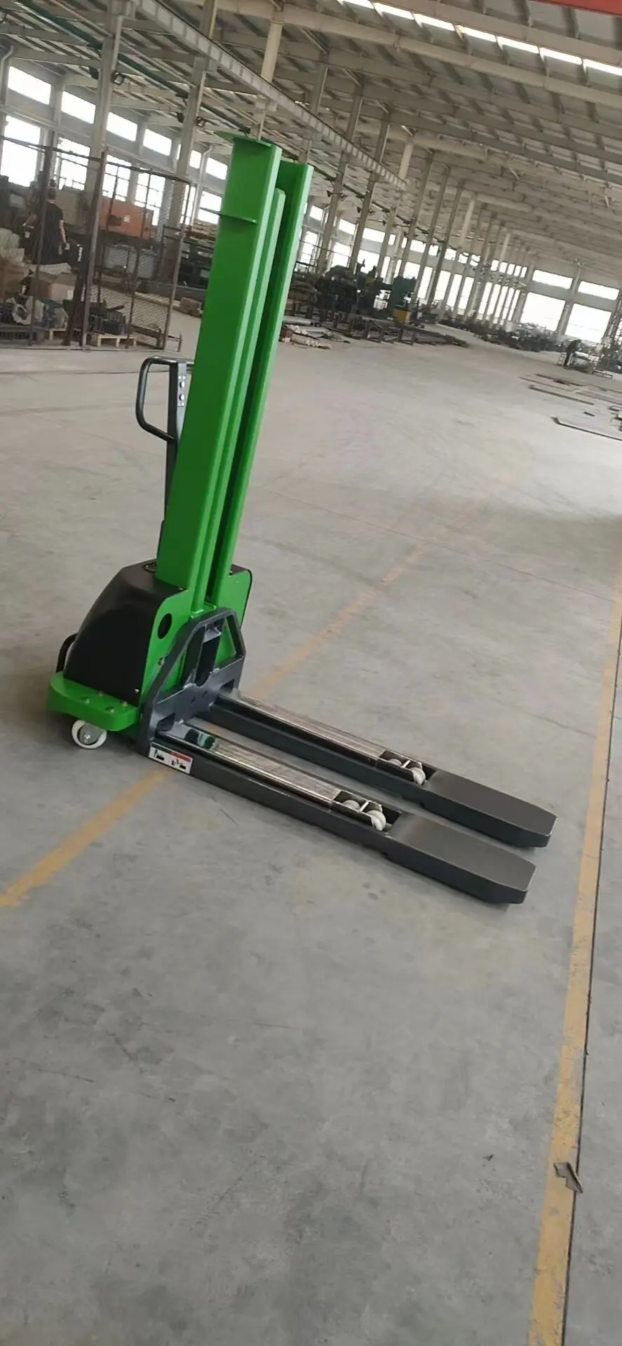 500kg 1000kg Semi Electric Portable Self Loading 1300mm Electric Self-lift Stacker - Buy Pallet ...