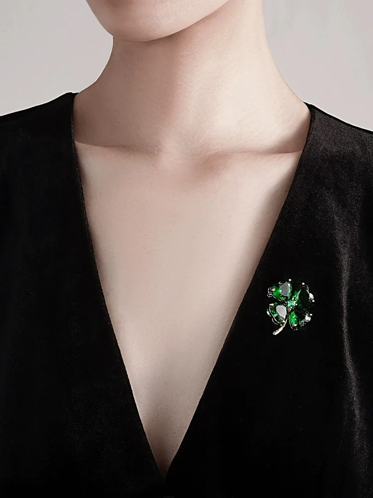 Luxury Broche Designer Four Leaf Clover Brooches Women Elegant Gemstone ...