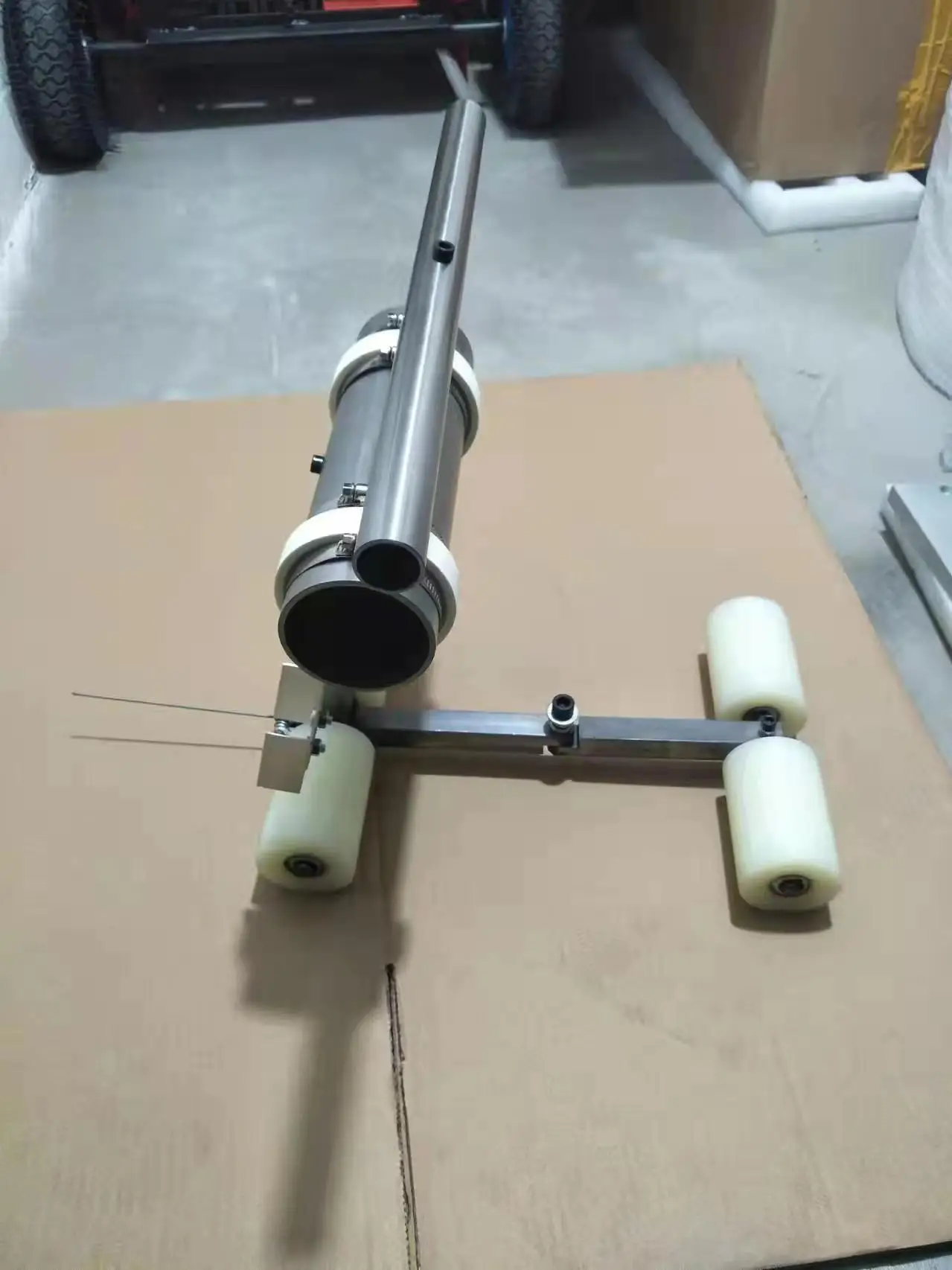 High Efficiency Plastic Runway Marking Taping Machine Stadium Scribing ...