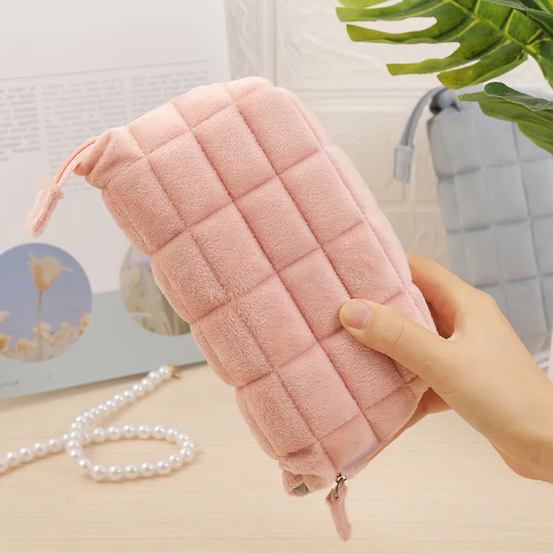 Puffy Pouch Quilted Woman Cosmetic Bag Pillow Shape Make Up Organiser ...