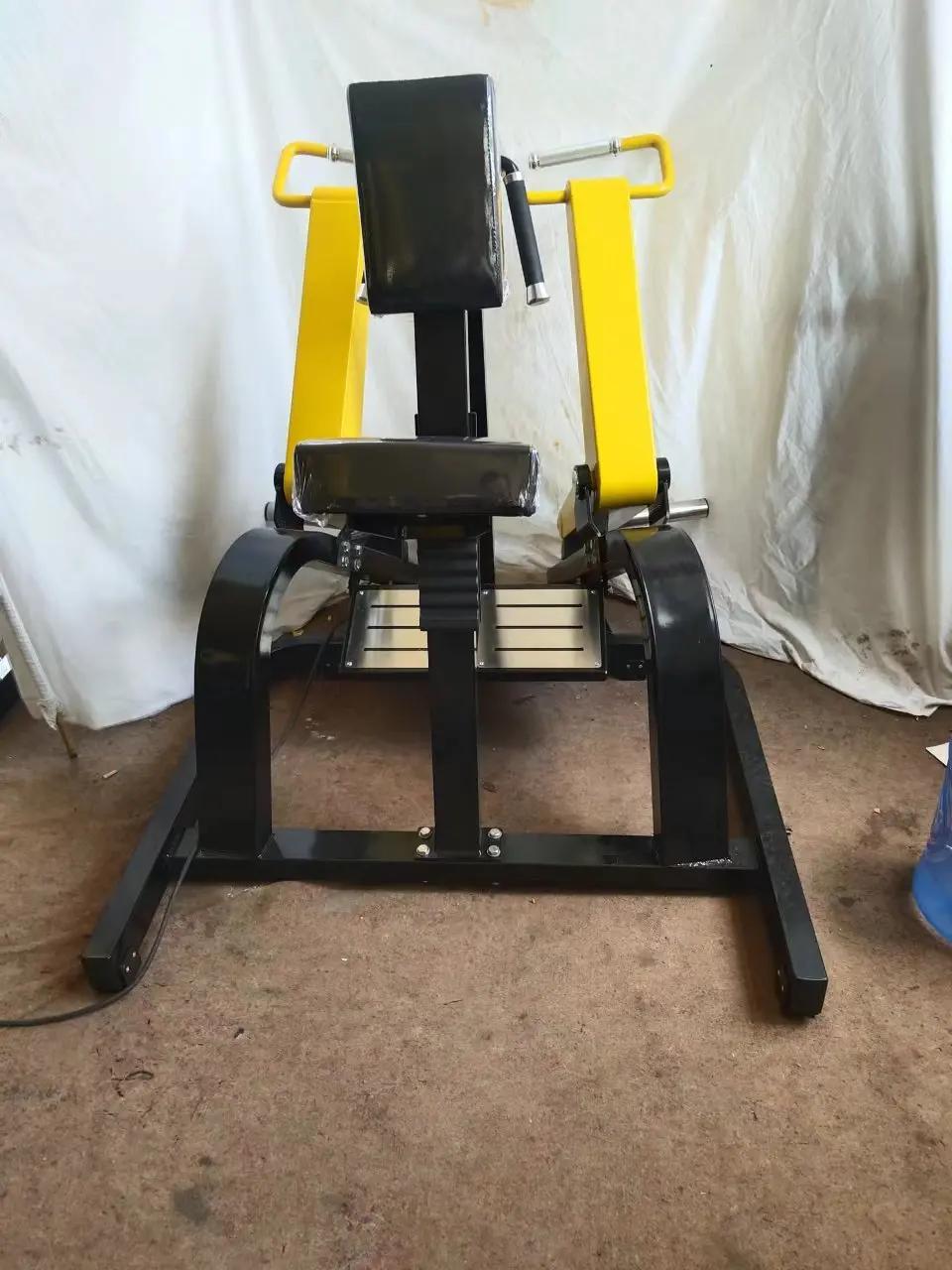 Commercial Plate Loaded Strength Machine Plate Loaded Seated Row ...