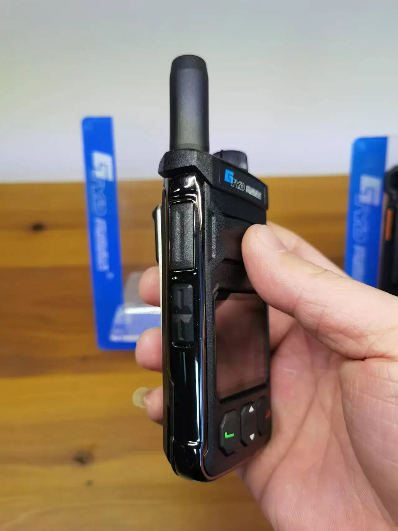 Long Range 4G LTE Two Way Radio Portable POC Handheld Walkie Talkie ...