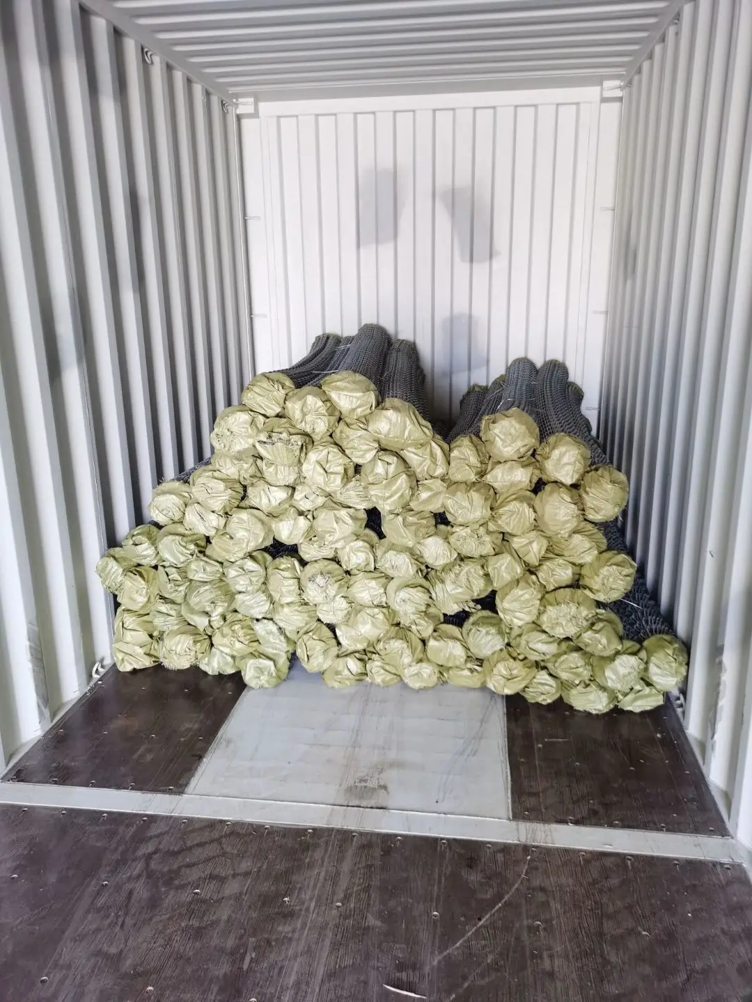 Diamond Shape Fence - Durable and Versatile Solutions