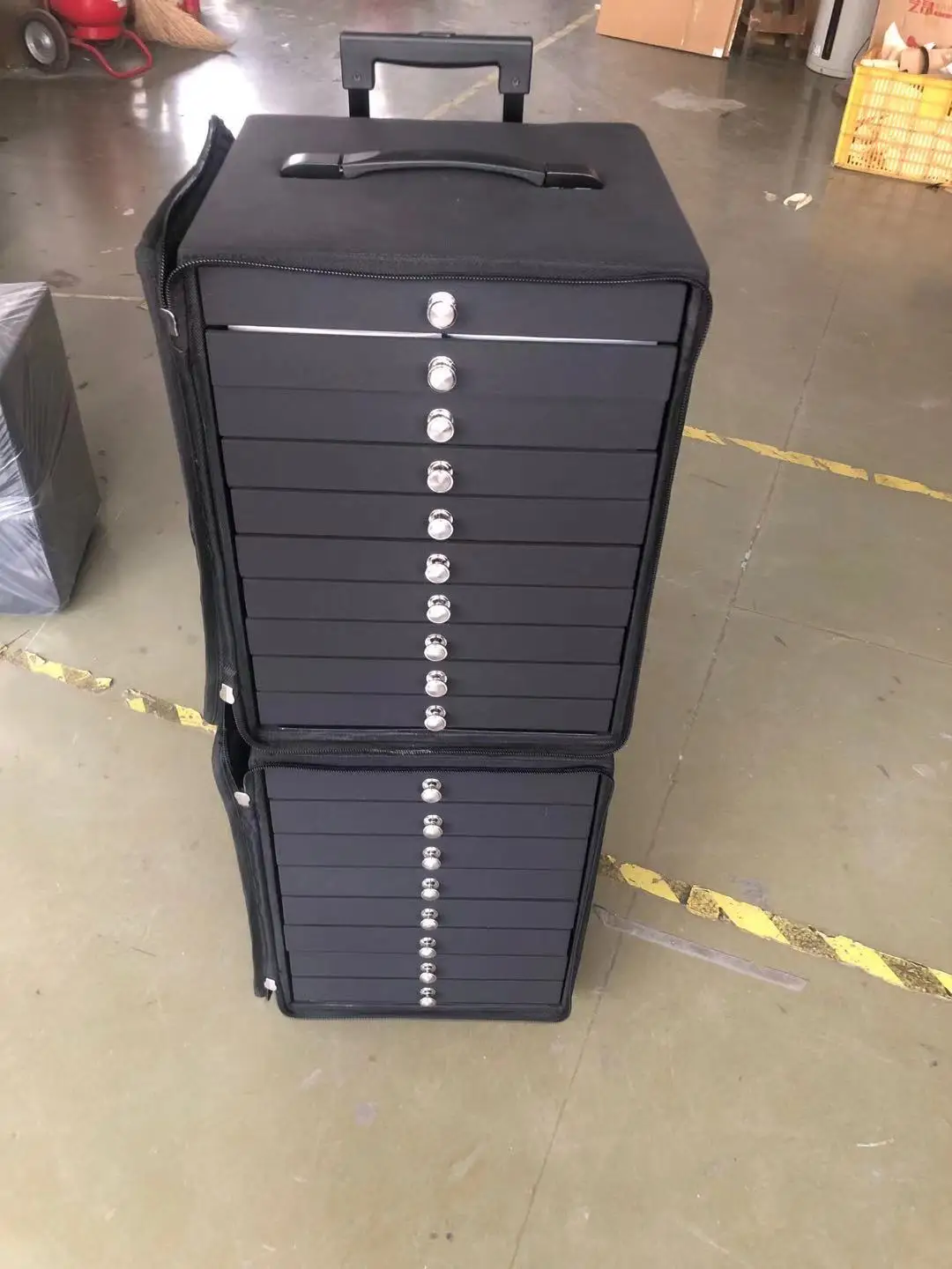 Custom Can Move Trolley 10 Trays Sunglasses Storage