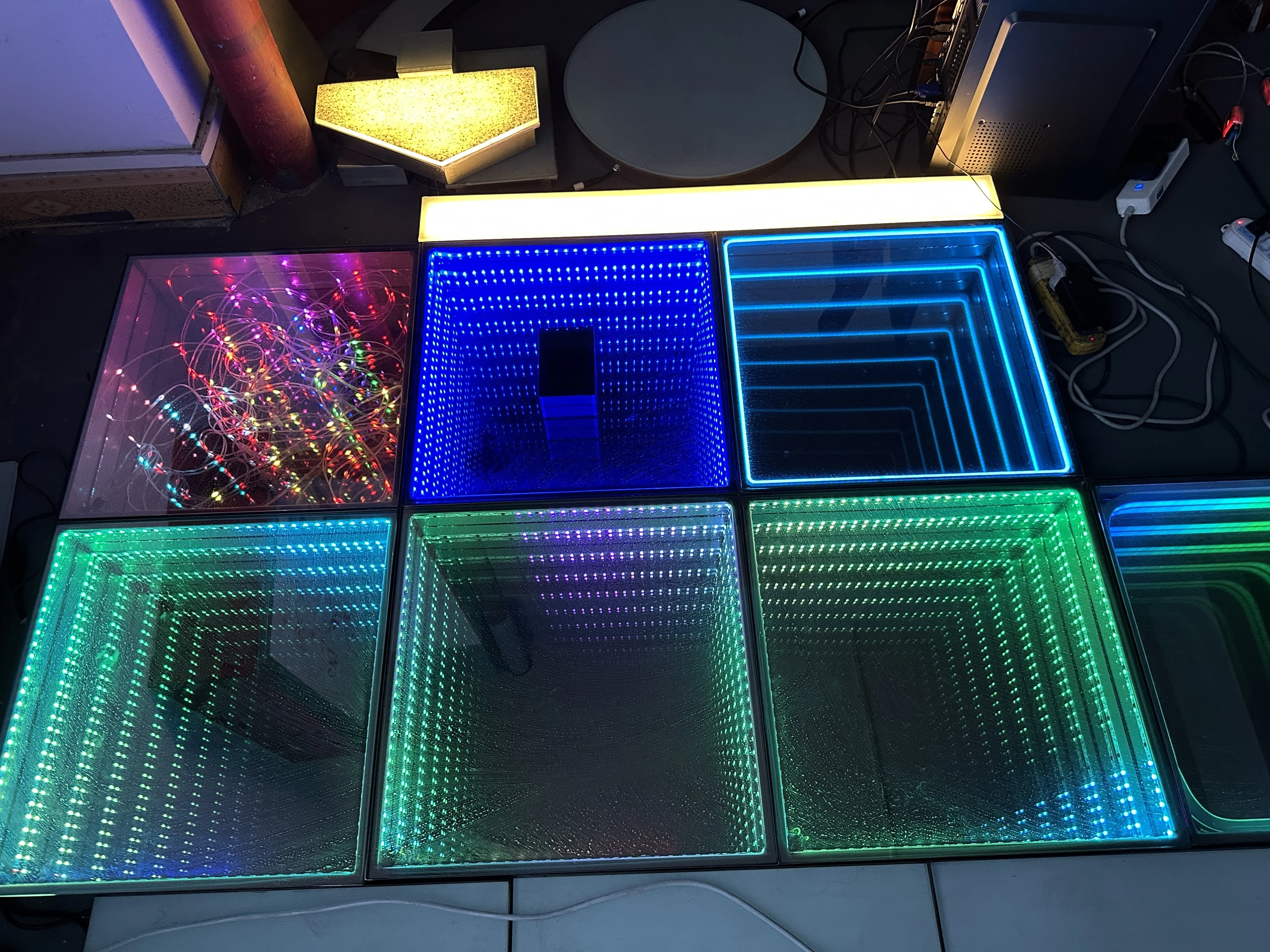LED Matrix Displays - Magnetic 3D Infinity Mirror Panels