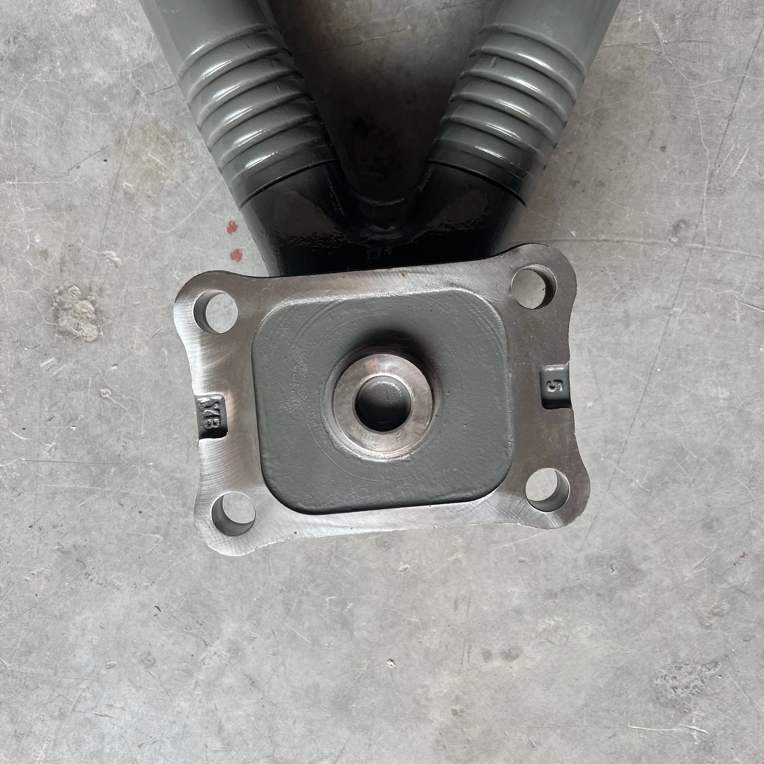 Sinotruk Howo Az9725529272 Suspension Parts V Thrust Rod Assembly Truck ...