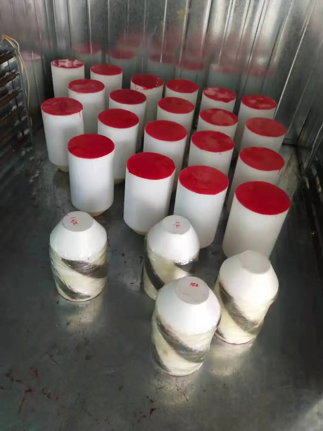 Zhongjiu Factory Customized High/medium/low Density Pu Coated Criss ...