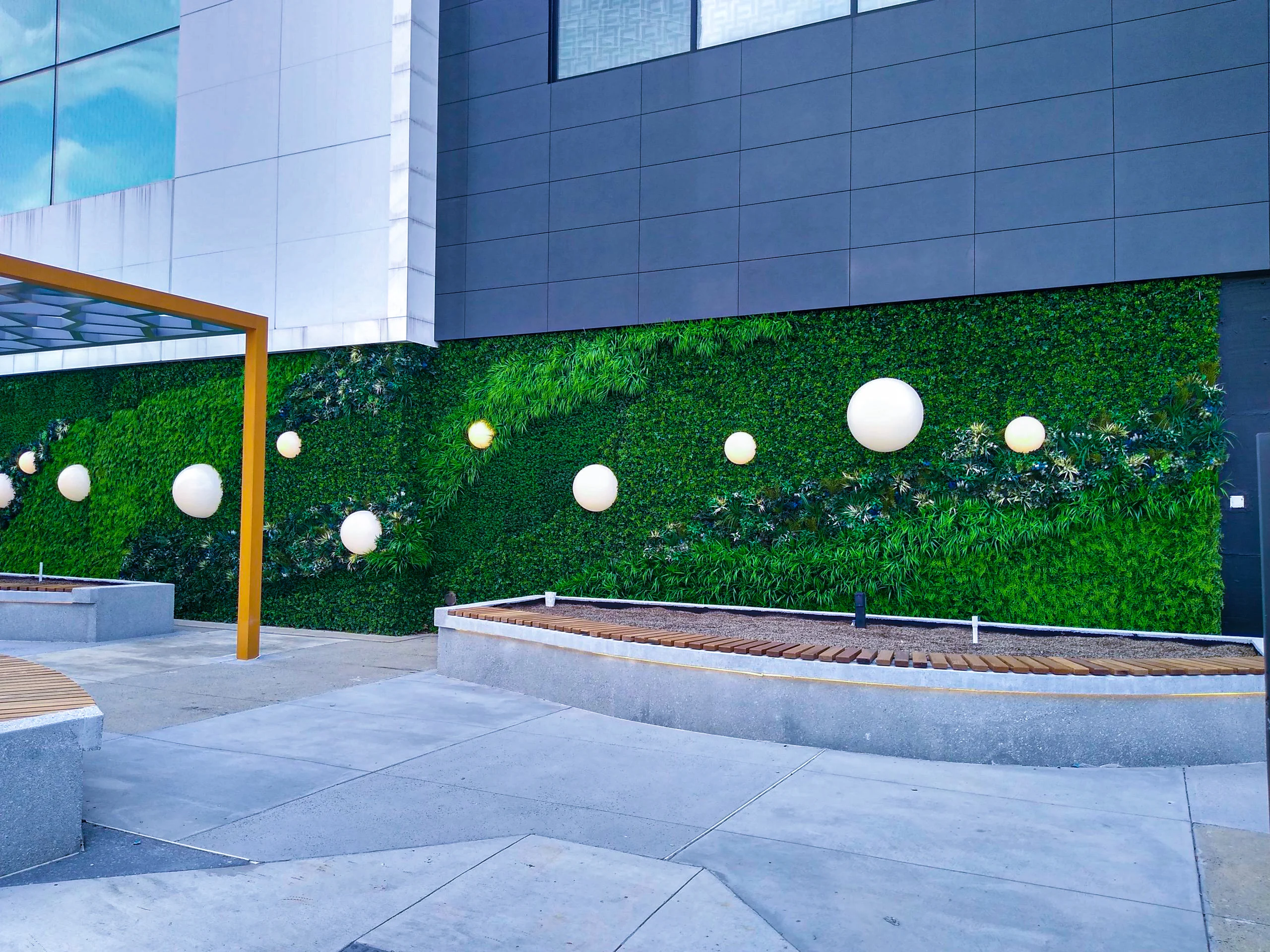 Green Wall Vertical Artificial Vertical Grass Wall Fake Wall hang Plant ...
