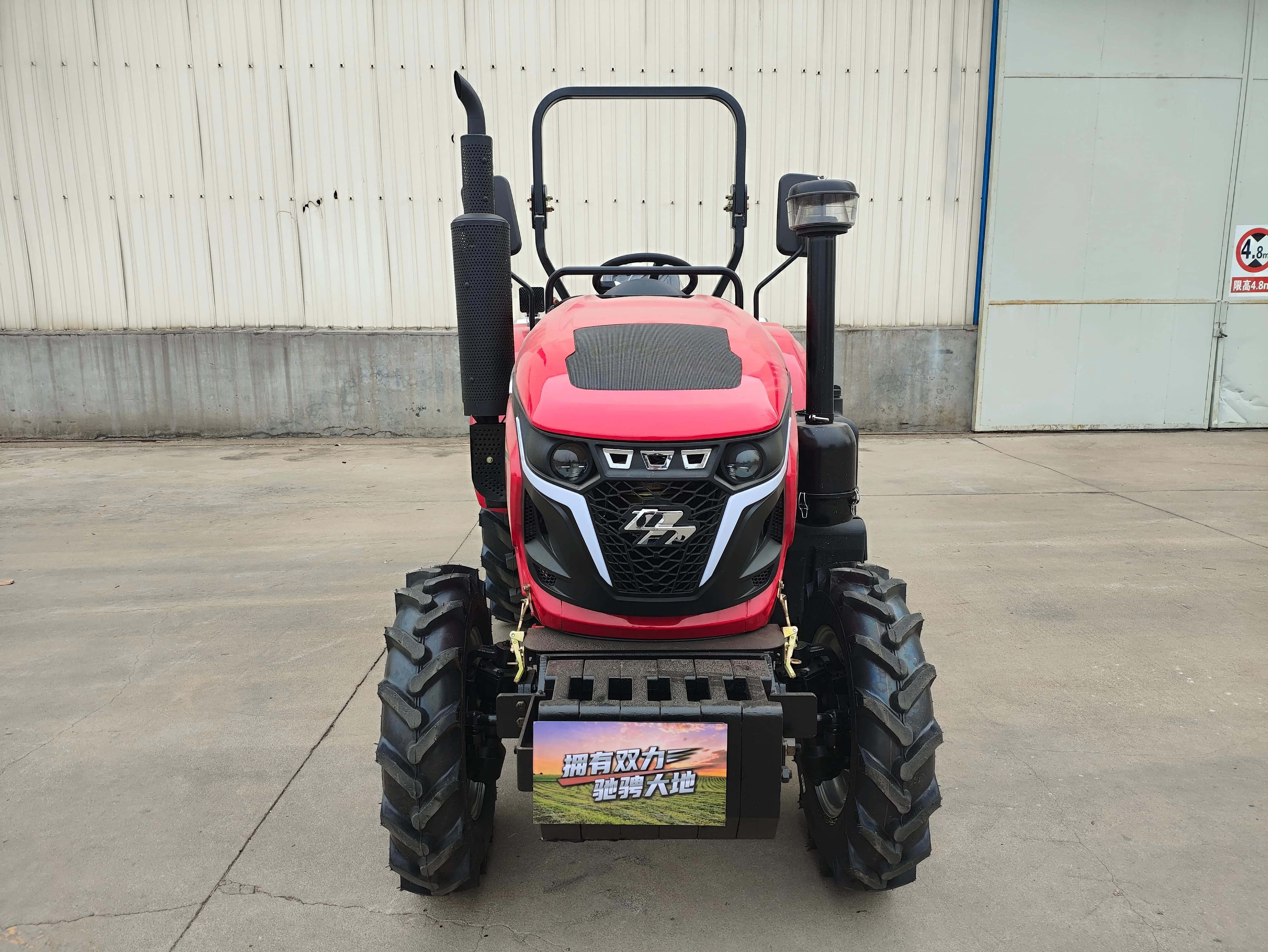 25HP CE 4x4 wheeled 4wd traktor tractors High-quality and efficient ...