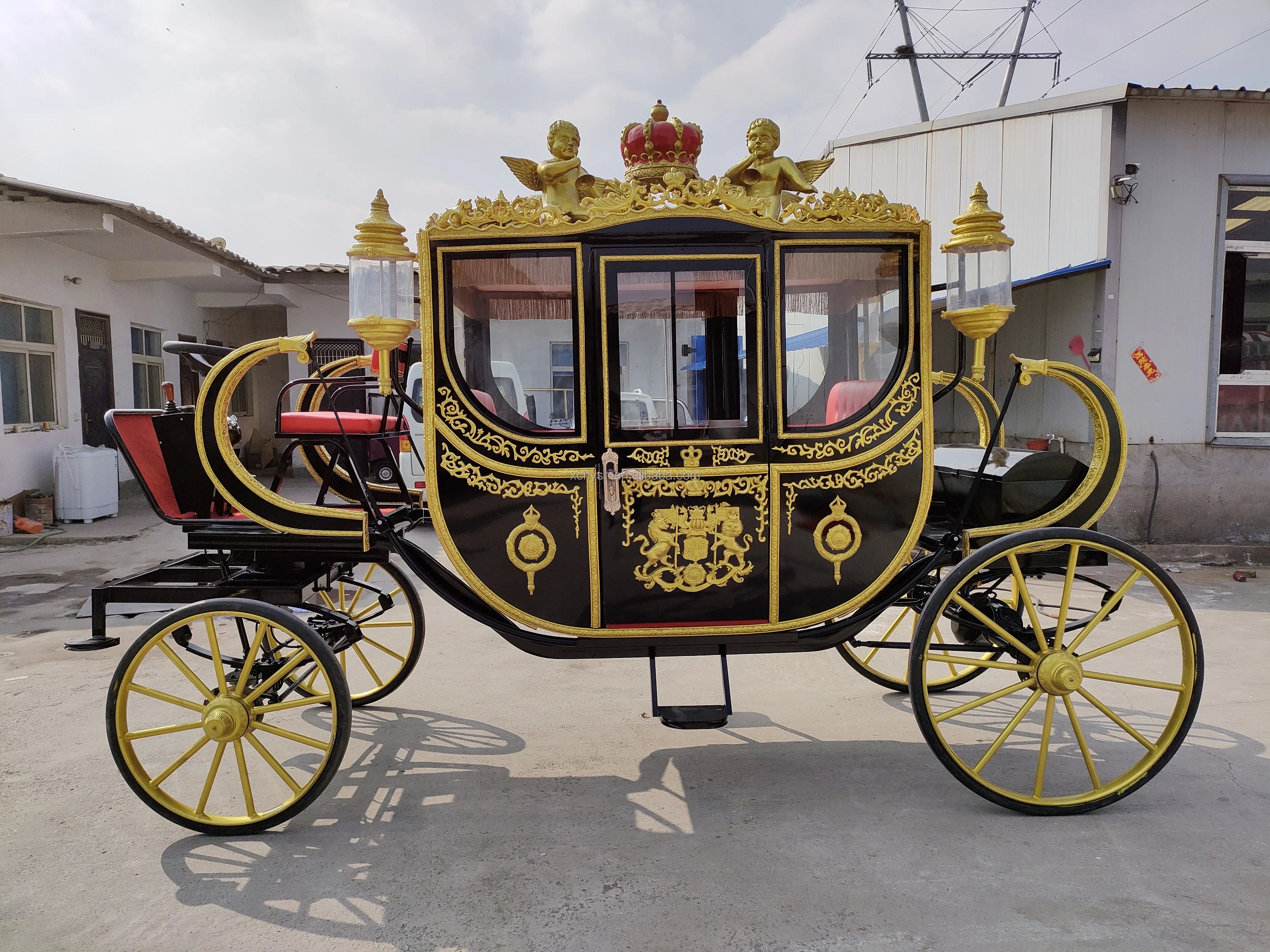 Luxury Four Wheels Sightseeing Electric Royal Horse Carriage For Sale ...