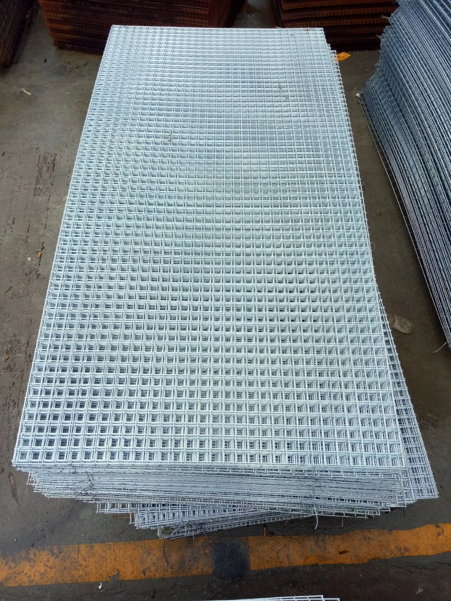 Electro Galvanized Welded Panel Fencing Net Iron Wire Mesh - Buy Coated ...
