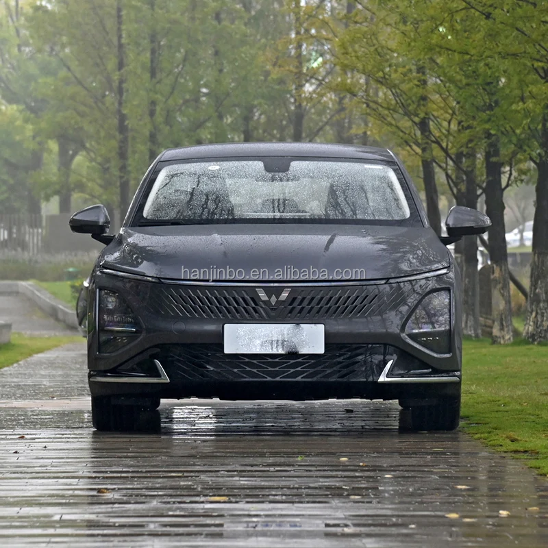 2024 Model Wuling Starlights PHEV Hybrid New Cars Electric Vehicle for Russia