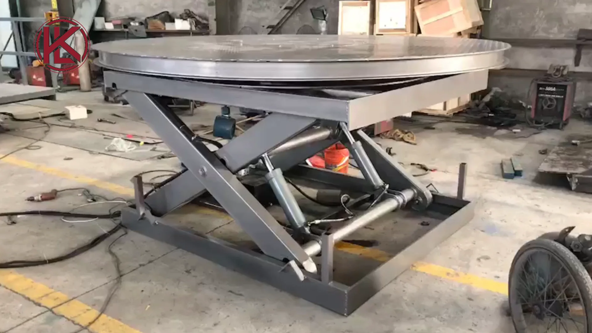 Hydraulic Mobile Loading Platform Cargo Lift Pack Dock Leveler Loading ...